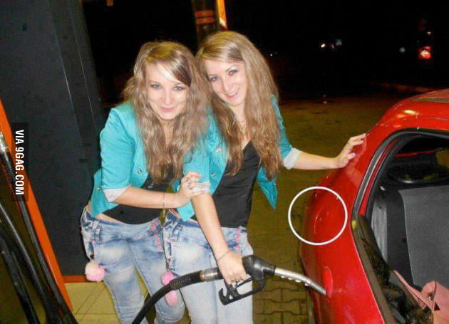 2 girls, 1 car. - 9GAG