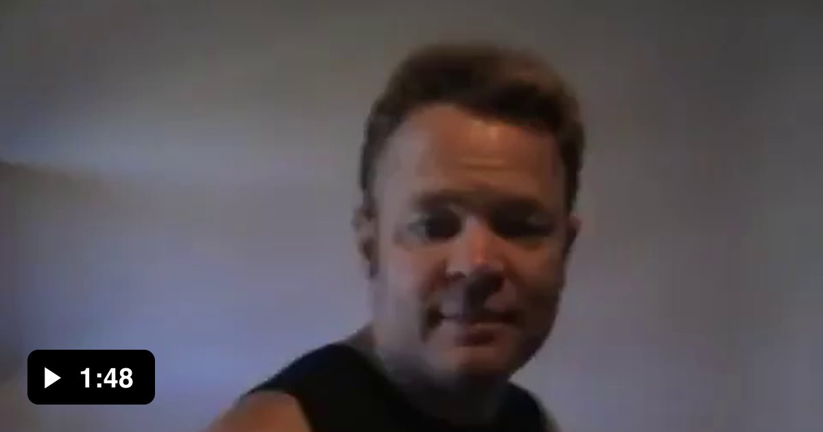 Worlds fastest clapper - 9GAG