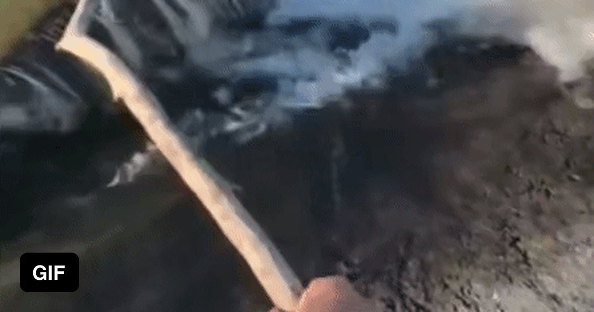 Waterbending with stick - 9GAG