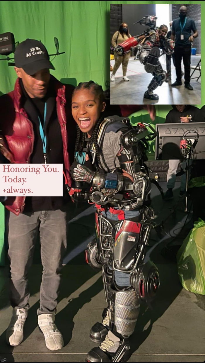 Dominique Thorne wearing Ironheart mark 1 practical suit on BPWF set... - 9GAG