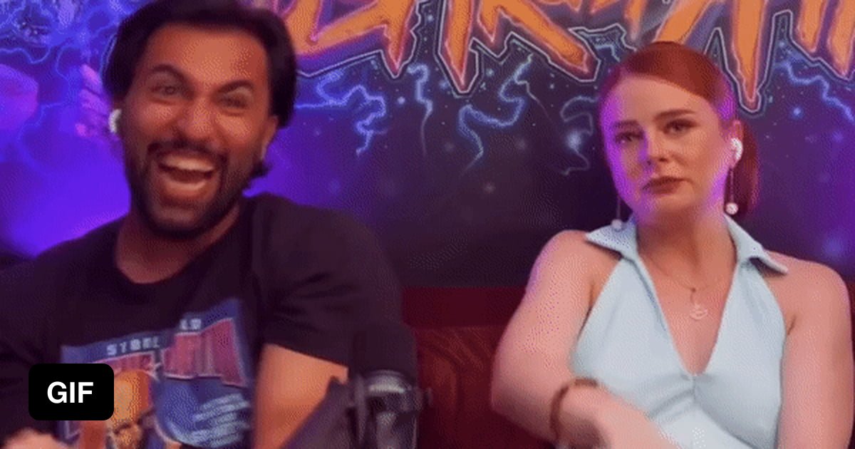 What are they watching? Wrong answers only - 9GAG