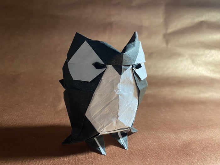 Origami Daily: owl One Square of 21x21cm sandwich paper - 9GAG