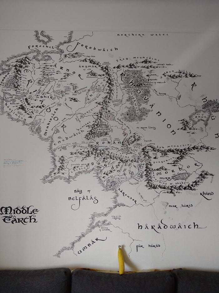 LOTR map I painted. Hope there are enough pixels to see the smalls ...