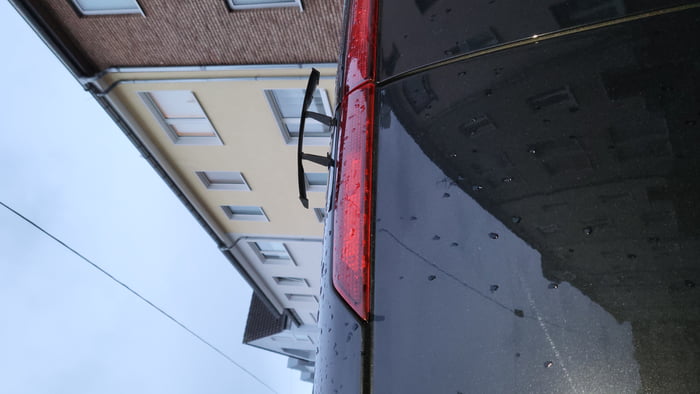 WARNING: Minor Spoiler! - 9GAG