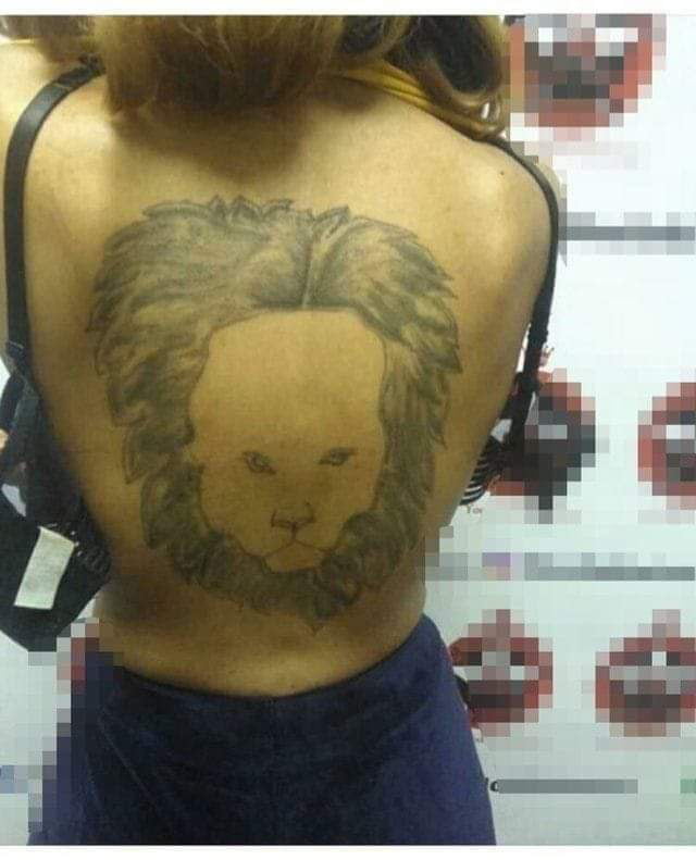 Girls with tattoos are the best, right? Right?.. - 9GAG