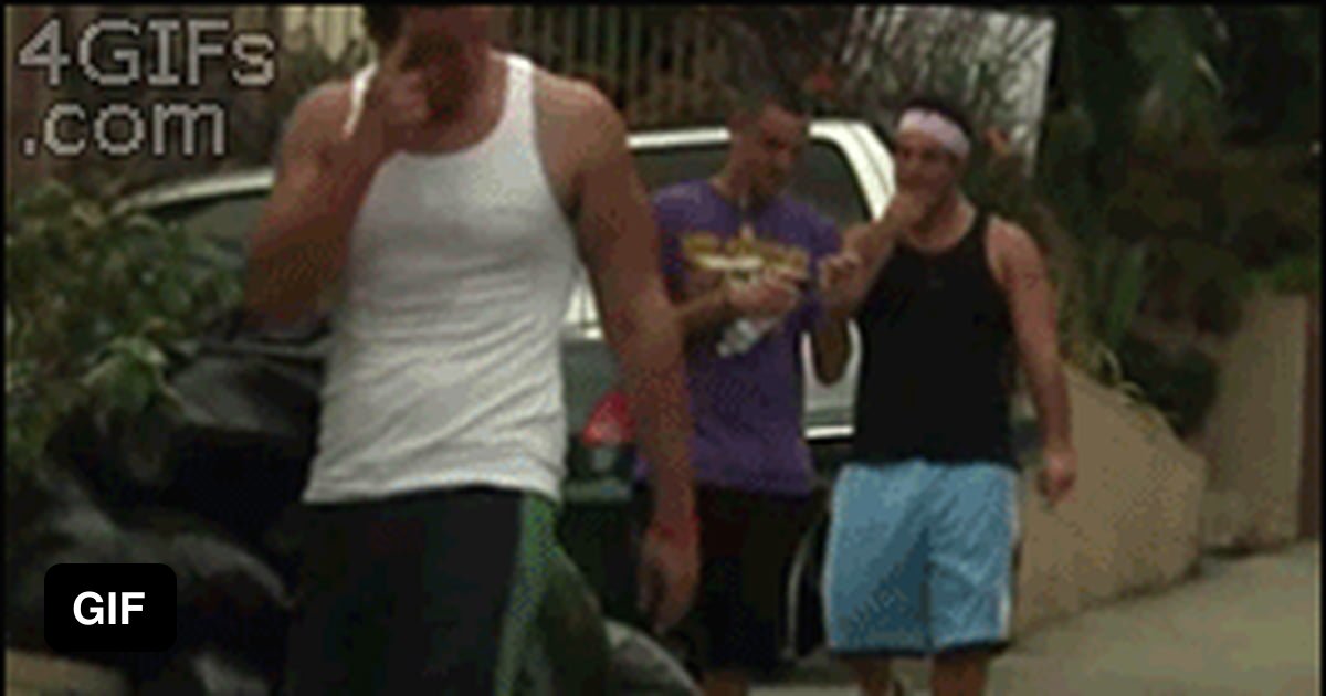 Breakdancing Garbage - 9GAG