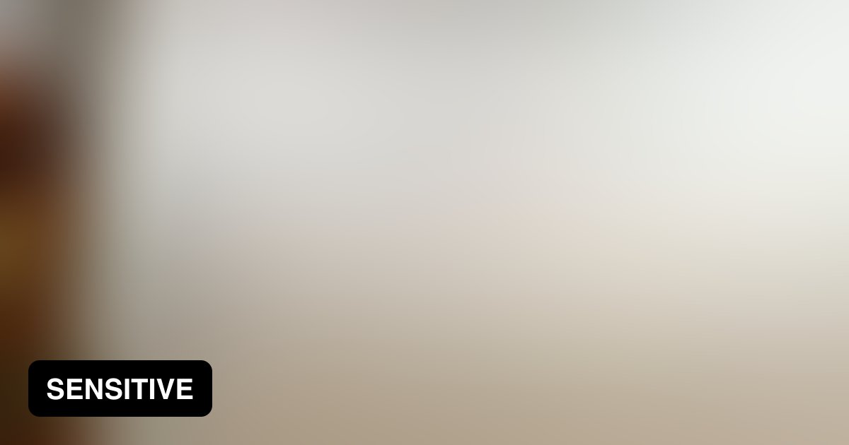 Meg Turney photoshoot (ft. Geoff Ramsey) - 9GAG