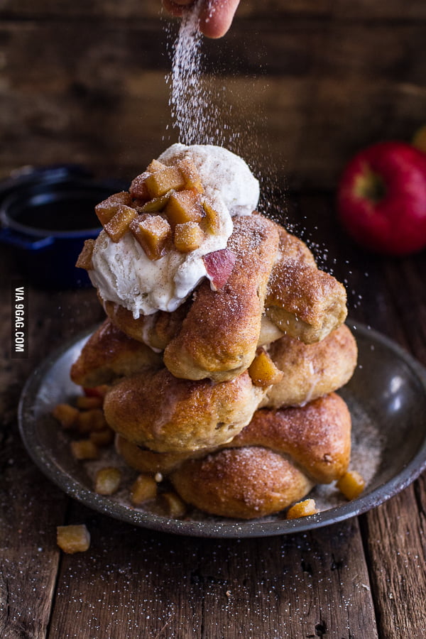 Where Soft Pretzels meet Apple Pie - 9GAG