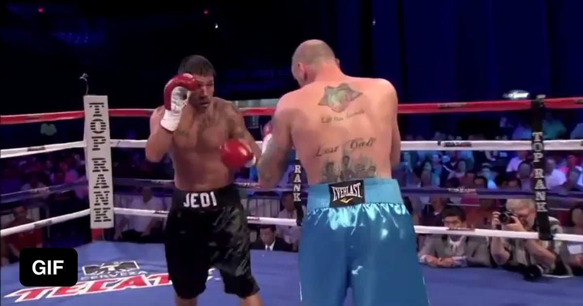 Kelly Pavlik landing a left hook on Aaron Jaco - 9GAG