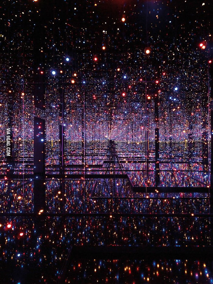 Infinity mirror room - 9GAG