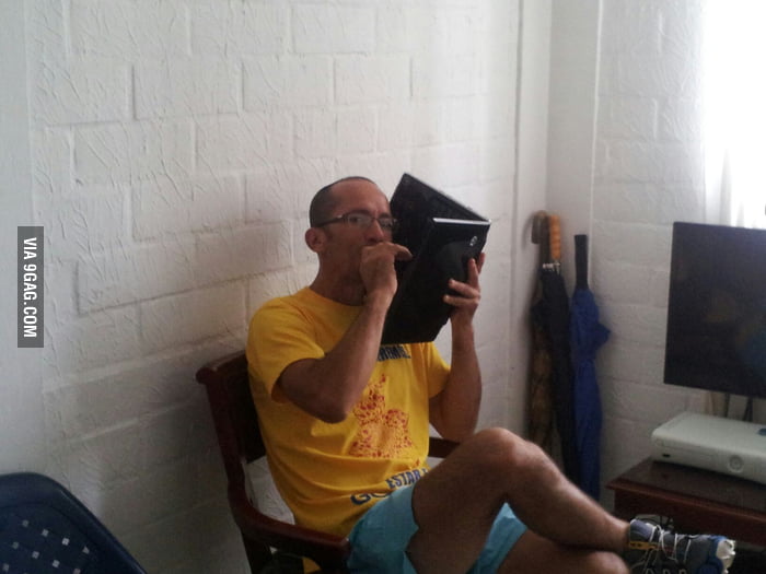 This is my dad. He is using the computer as a phone. - 9GAG