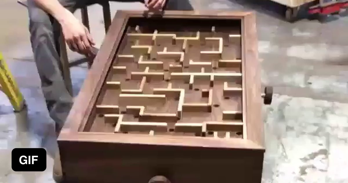 Maze themed coffee table - 9GAG