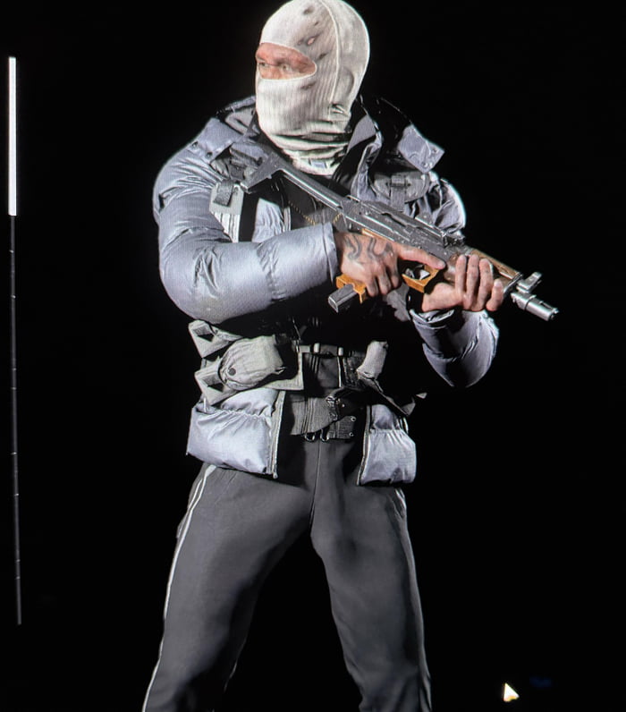 New COD operator is really packing some heat - 9GAG