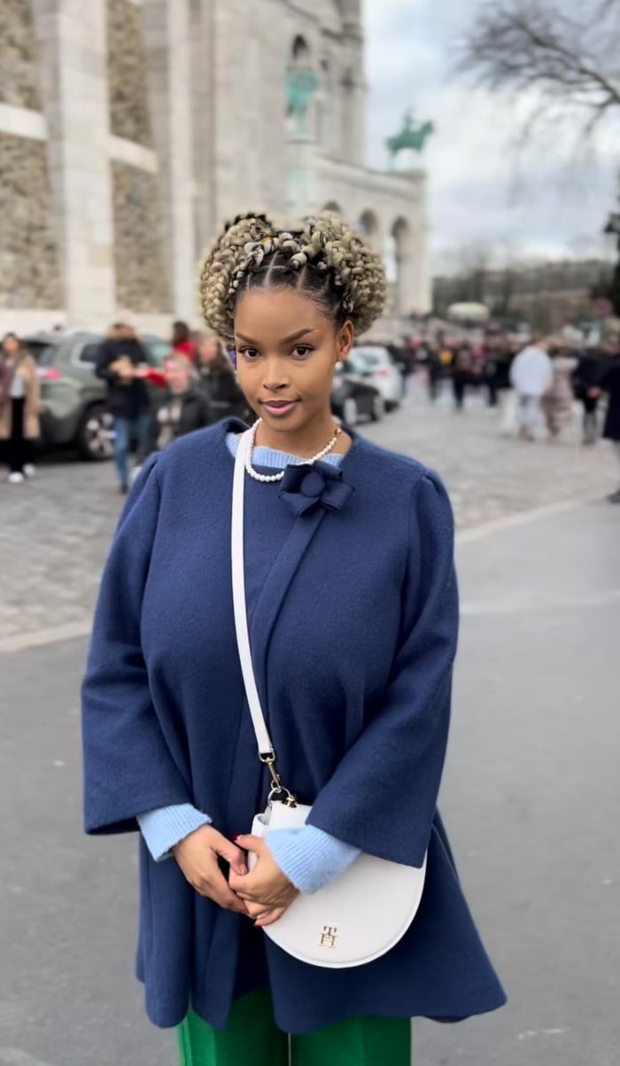 Bulging through Layers - 9GAG