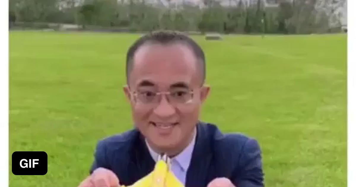 It doesnt take much to make a man happy.. - 9GAG