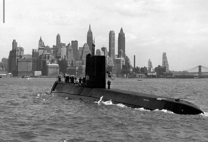 The world's first nuclear submarine, the Nautilus, 1954. - 9GAG