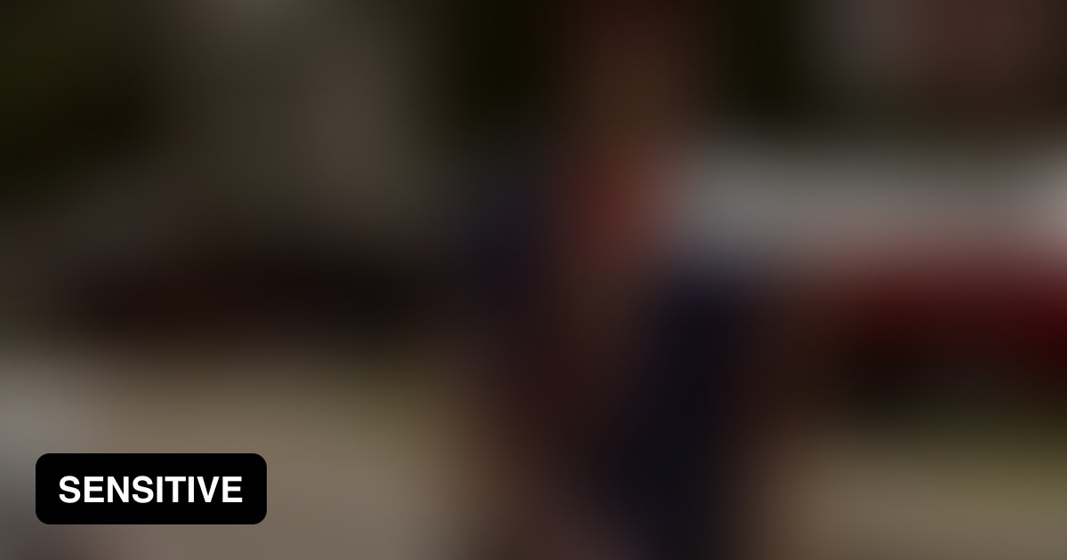 A young Justin Trudeau in 1995 - 9GAG