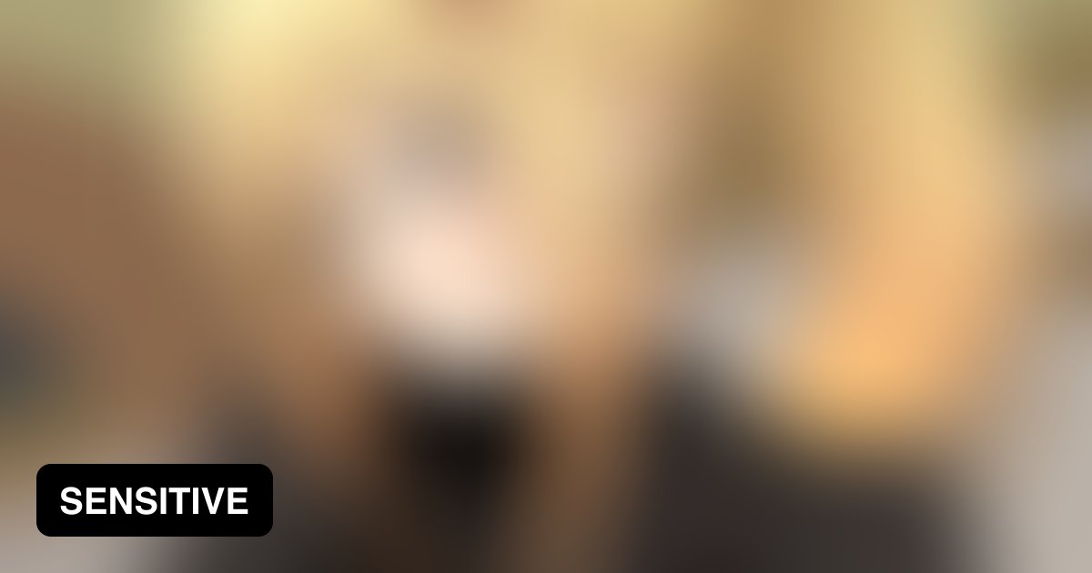 Gold Bikini Darkness (JAM_pentail) - 9GAG