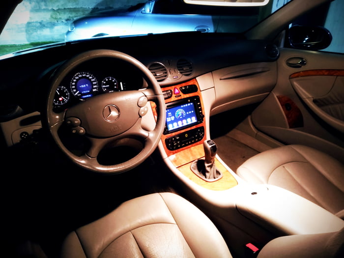 It's car interior time ! Here's mine. 2002 Merc W209 CLK... - 9GAG