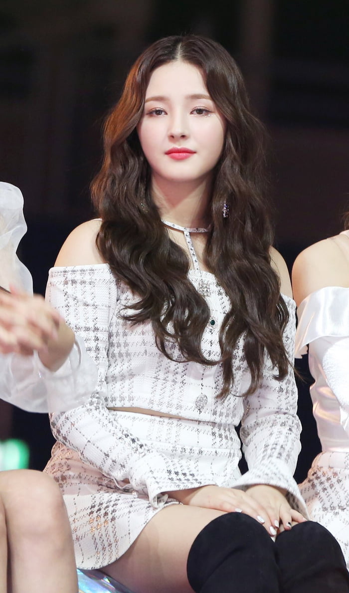 Beautiful Nancy! - 9GAG