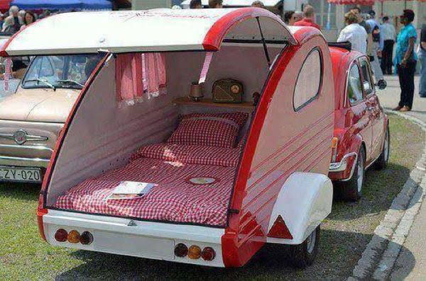 Small portable sleeper trailer - 9GAG