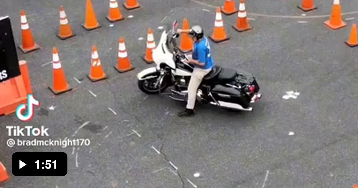 Turning at the right angles - 9GAG