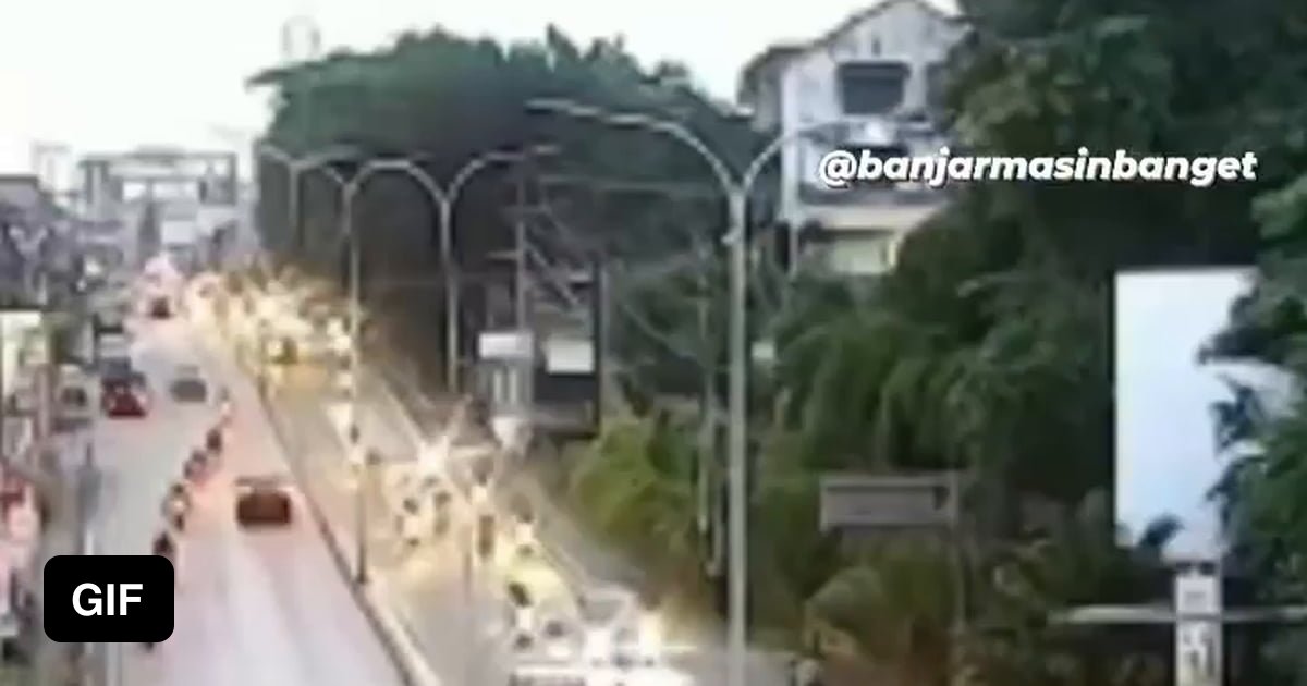 Move b*tch, get out the way…. - 9GAG