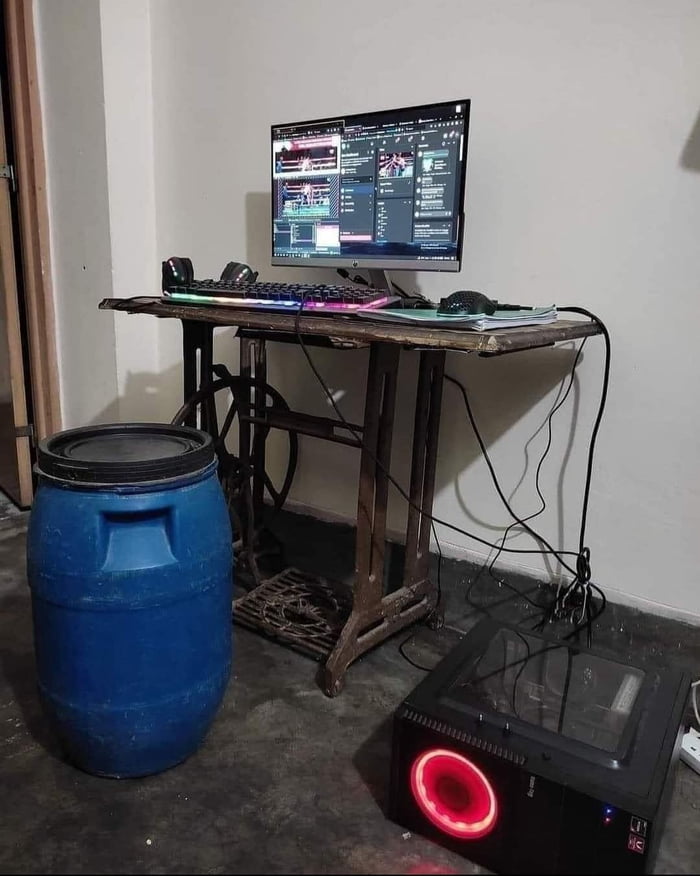 Rate my setup - 9GAG