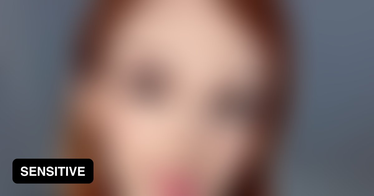 Busty babe in pink bra - 9GAG