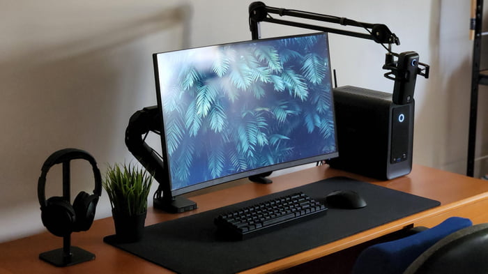 Clean all black PC Setup. - 9GAG