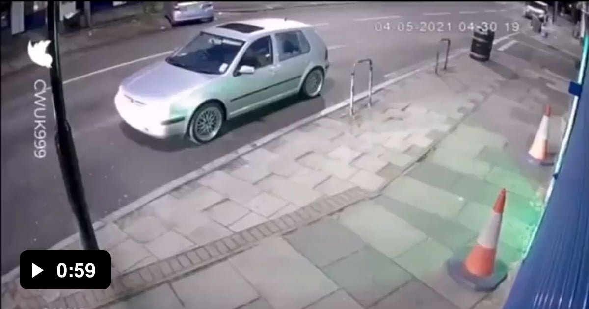 12 armed police officers intercept Russian organised crime gang in ...
