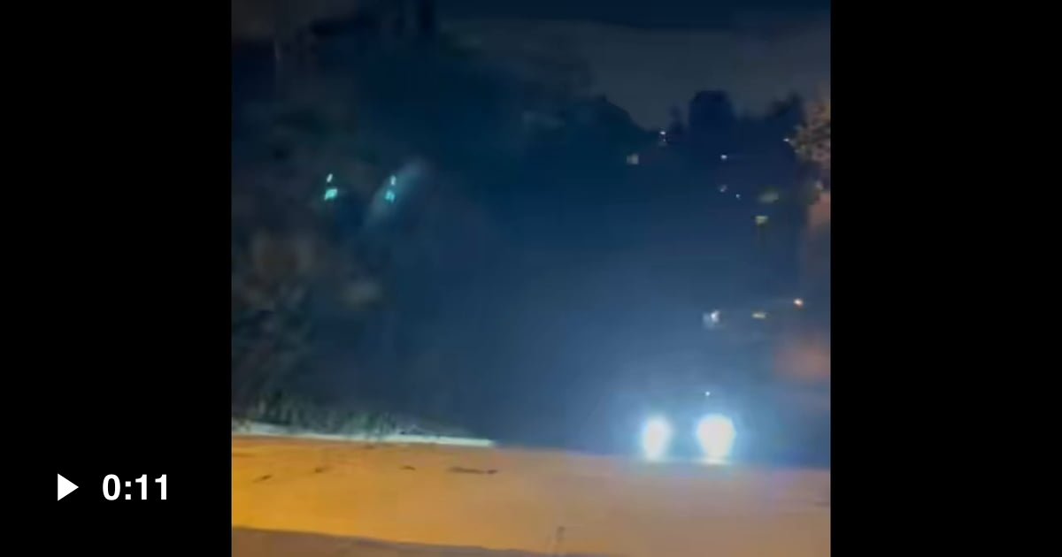 Teslas version of the general lee. Saw this without sound and had to ...