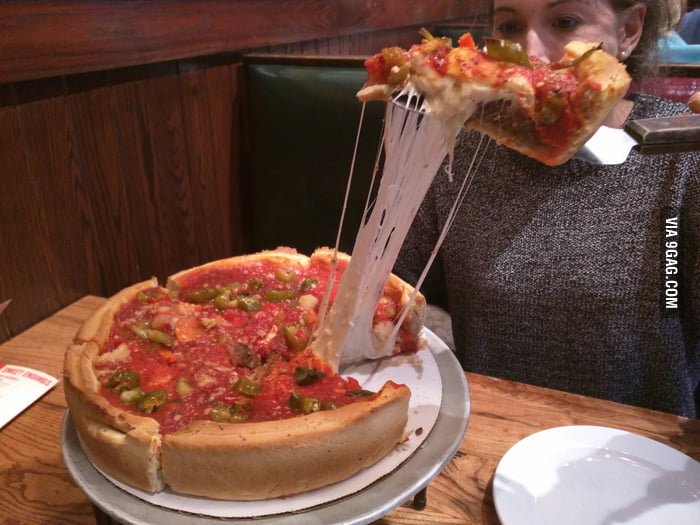 Stuffed Deep Dish Pizza - 9GAG