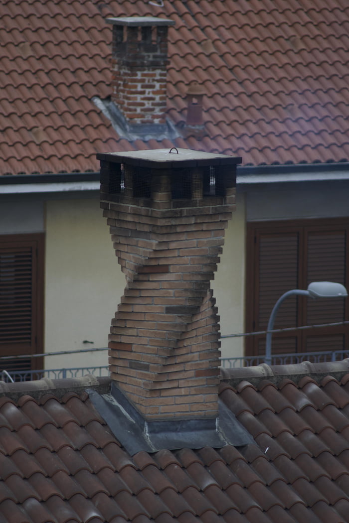 This twisted chimney - 9GAG