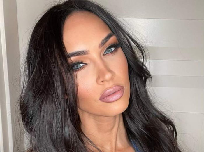 Megani fox Abadi, 36, shot in the head, Iran/sanandaj protests - 9GAG