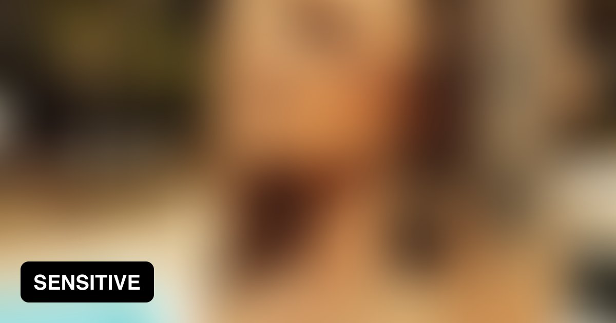 Poolside Tetten - 9GAG