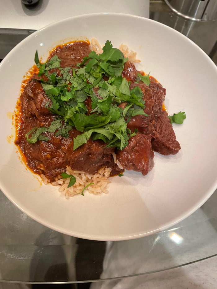 Señor Saag (Beef Curry with dried Mexican Chiles) - 9GAG
