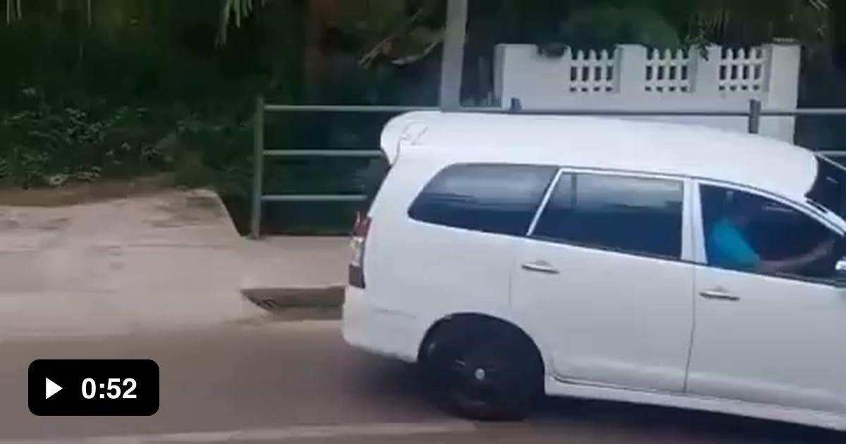 Parallel parking Final Boss - 9GAG