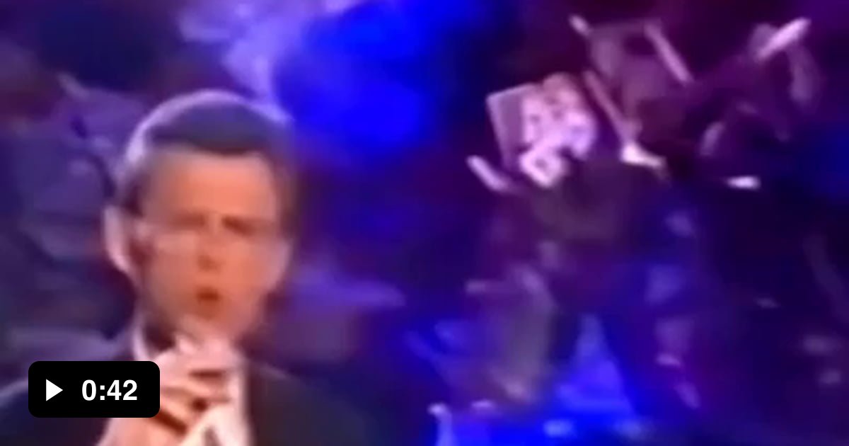 Does this count as magic? - 9GAG