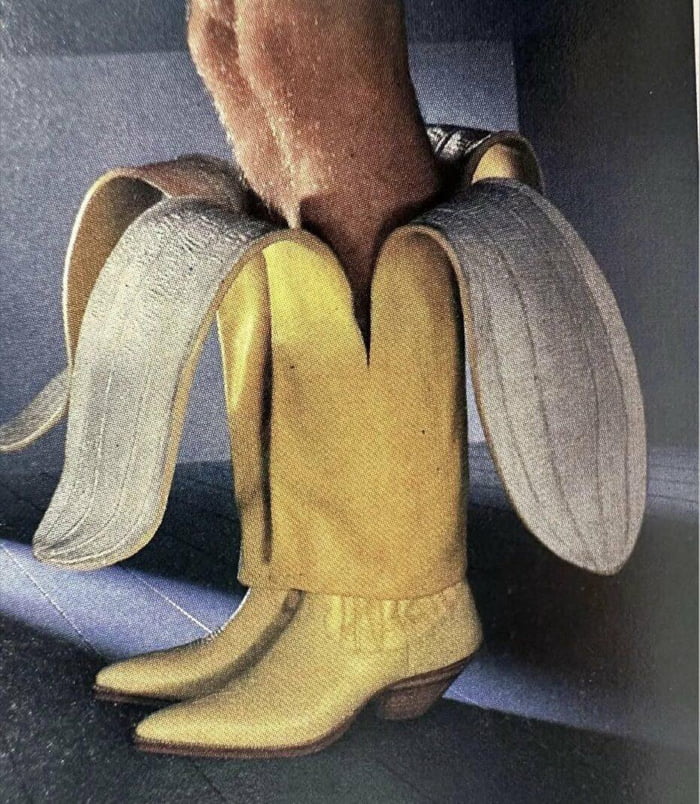 Vintage Banana Boots - 9GAG