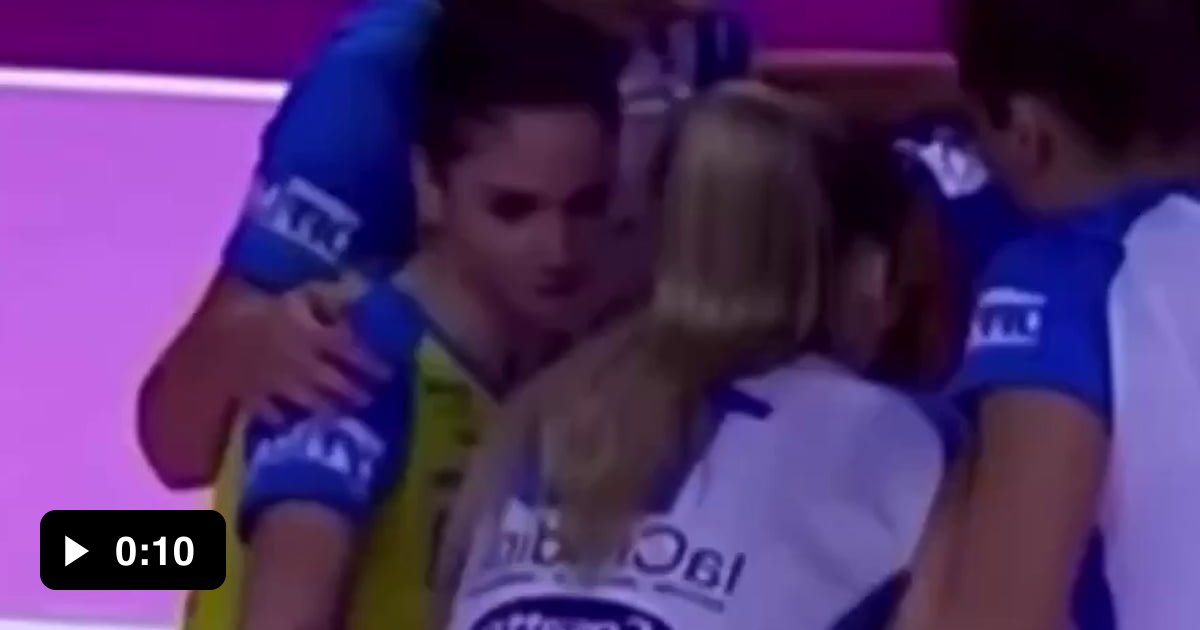 Why does tapping one's áss is considered to be a way to support /cheer them up ? - 9GAG