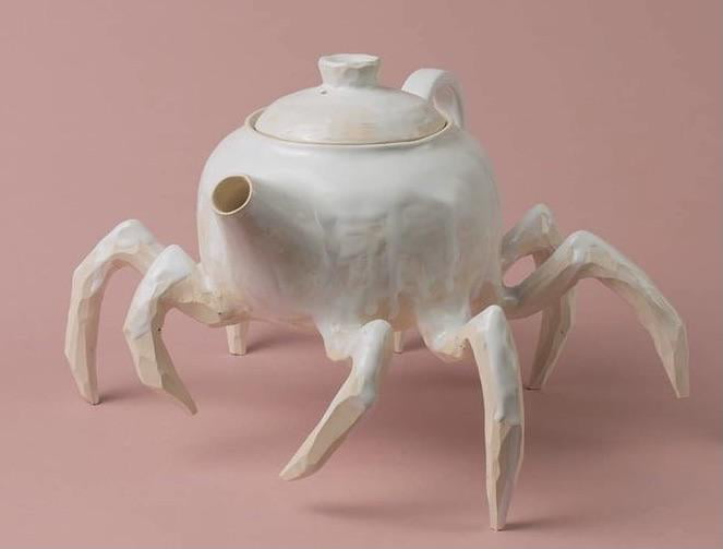 Creepy Crab teapot - 9GAG