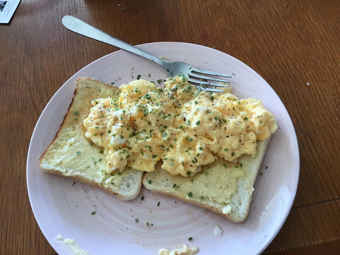Beautiful, Fluffy scrambled eggs - 9GAG