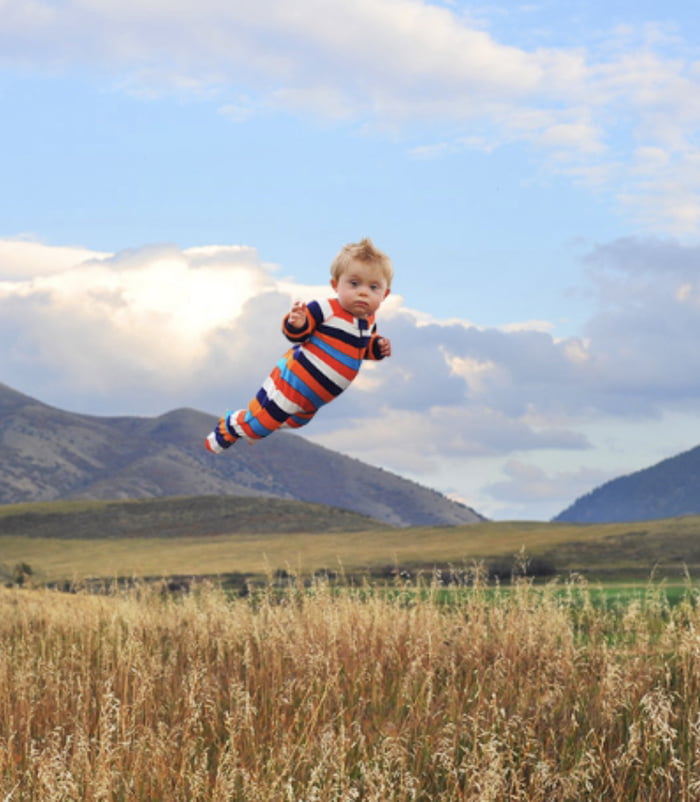 C'mon guys, why is this baby flying? - 9GAG