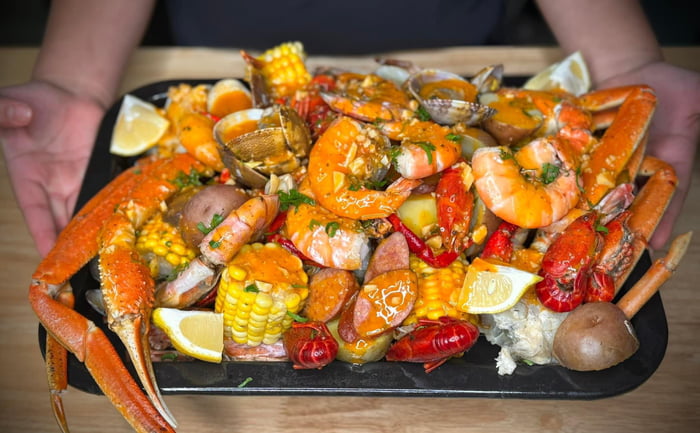 Homemade seafood boil - 9GAG