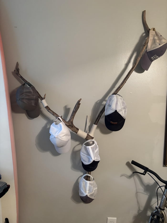 Hat rack - 9GAG