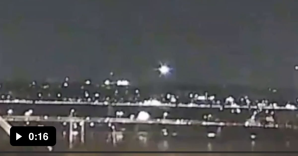 PSA Airlines 5342, a CRJ 700 collided with PAT25, an Army transport ...