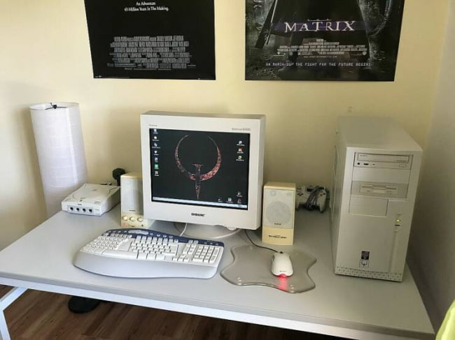 I was there 27th December 2000 having watched The Matrix 175 times ...