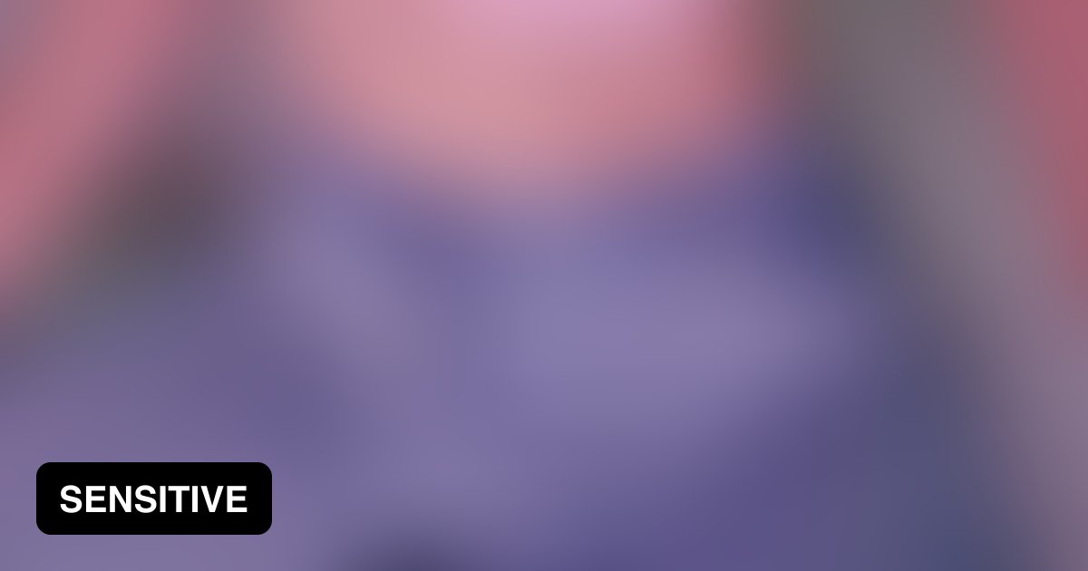 Side boob overload - 9GAG