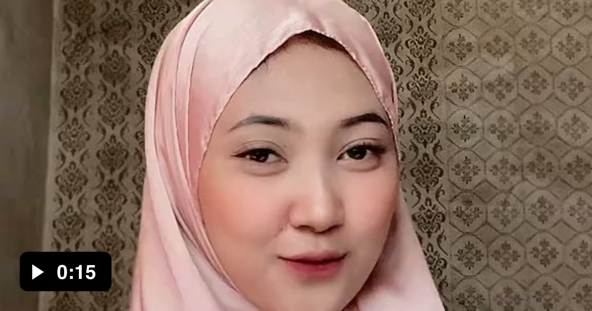 What if i tell you, this is the same girl as the one below this post - 9GAG